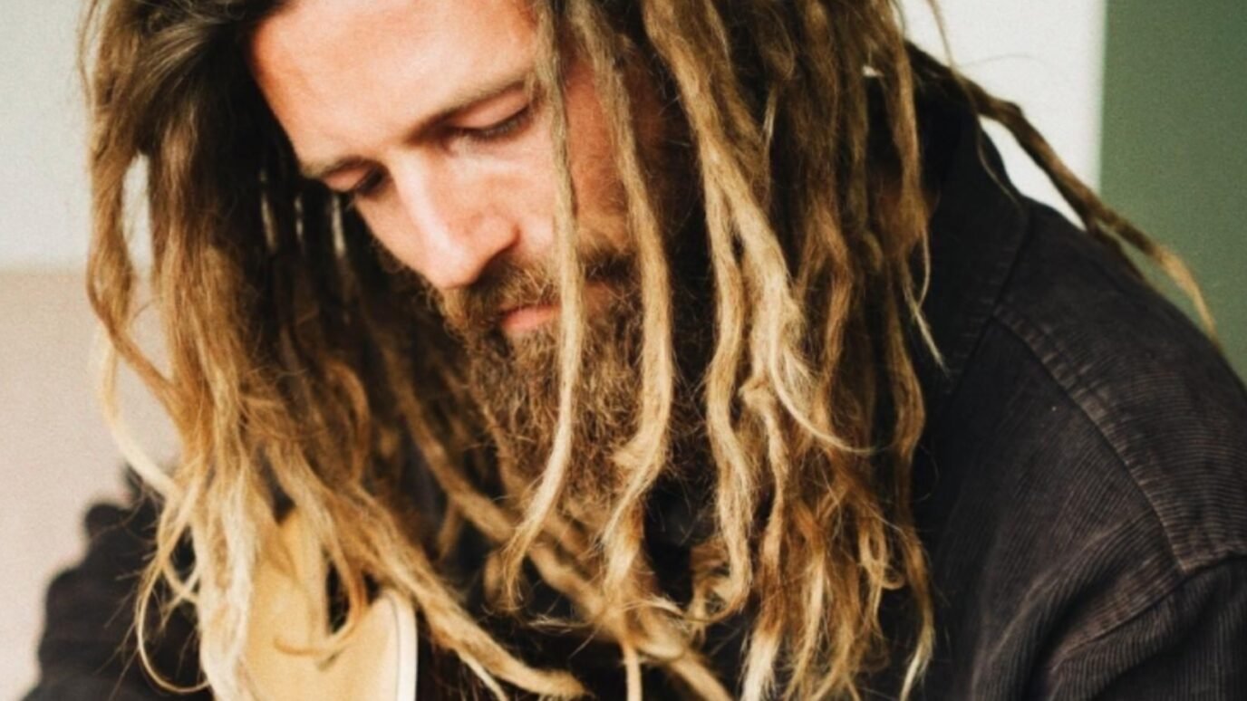 Sam Garrett Readies One Family, His Powerful Tribute to 60s Freedom Music